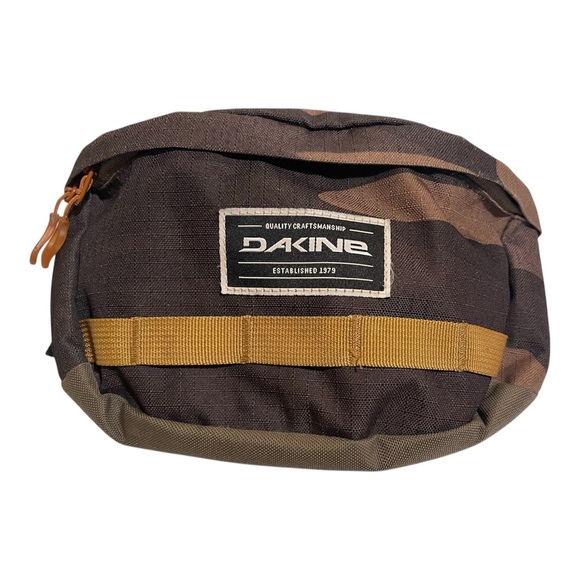 Dakine | Bags | Dakine Brown Camo Hot Laps 2 Liter Bike Waist Pack ...